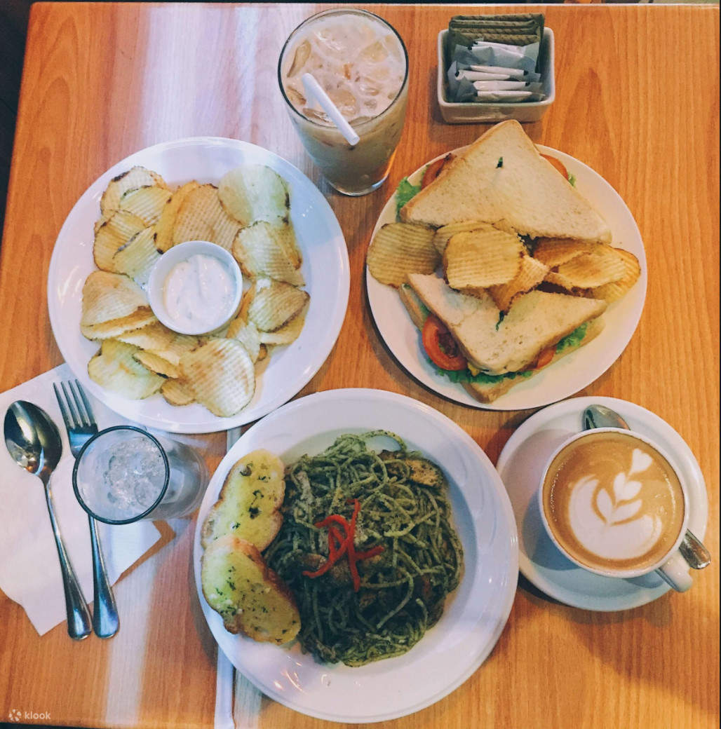 Cafe Aquatica in Binondo